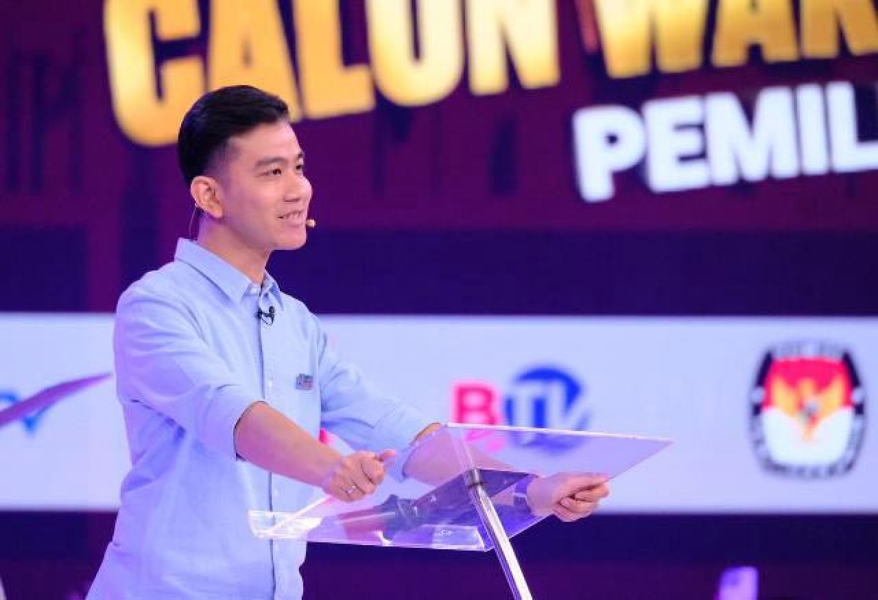 Cak Imin Diskakmat Gibran soal SGIE, Anies Membela: Ini Bukan Cerdas ... Cak Imin Diskakmat Gibran soal SGIE, Anies Membela: Ini Bukan Cerdas ...